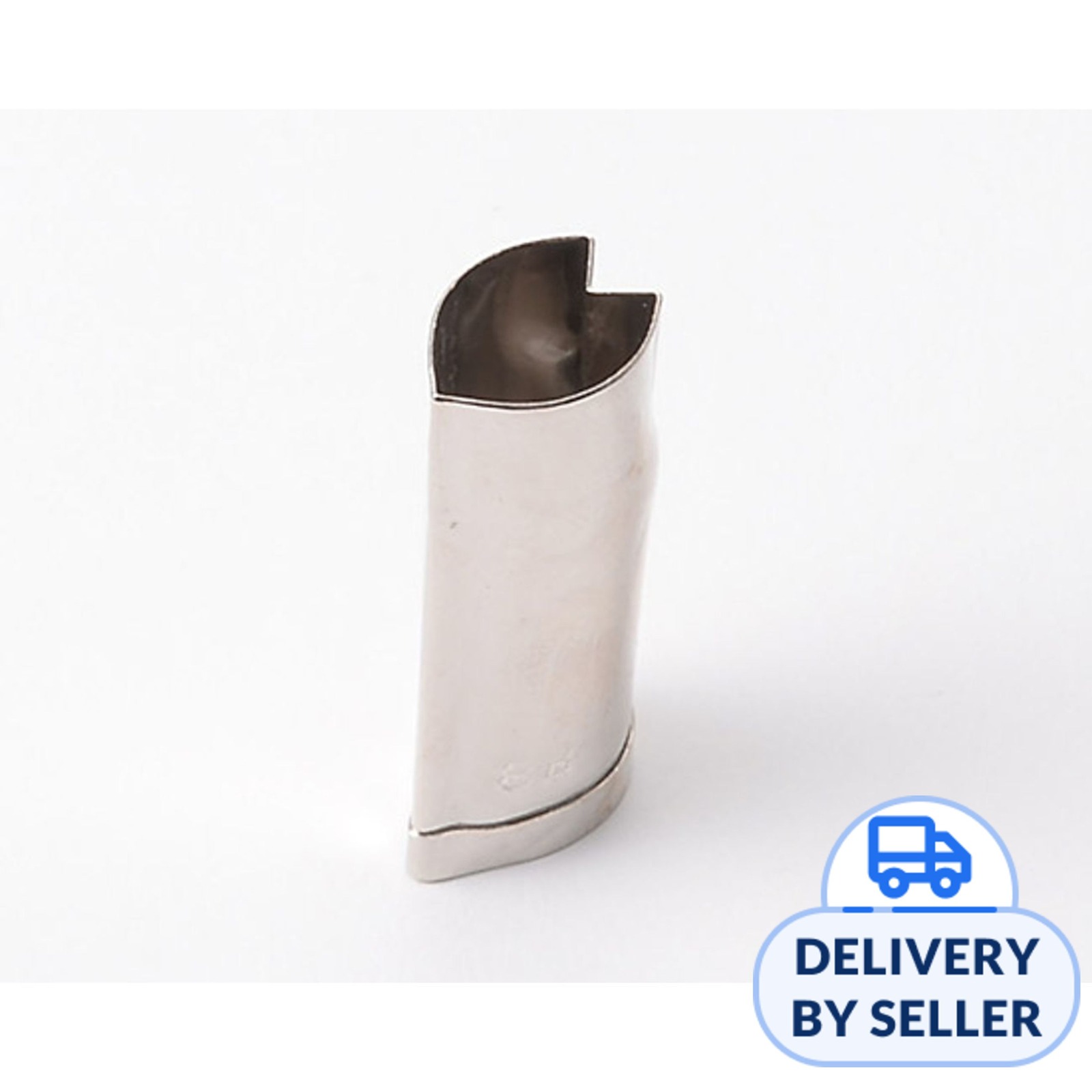 Tomiz Sakura Petal Cutter | NTUC FairPrice